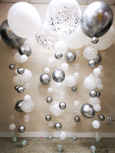 Balloon Strands Backdrop 3 balloons vancouver JC Balloon Studio