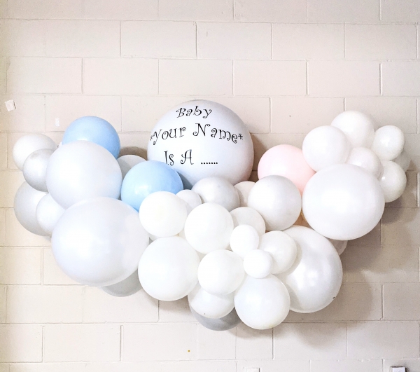 Gender Reveal 36 inch 9 balloons vancouver JC Balloon Studio