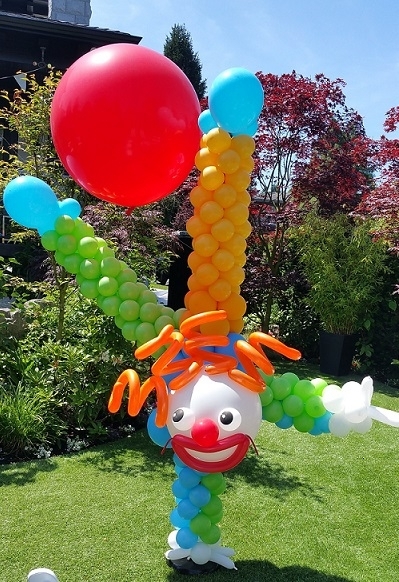 Circus Clown Centerpiece 20 balloons vancouver JC Balloon Studio